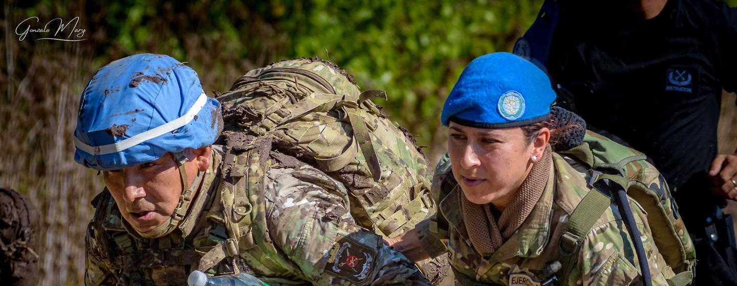 Transformar cascos verdes en cascos azules: cómo se entrena al personal de las misiones de paz ...